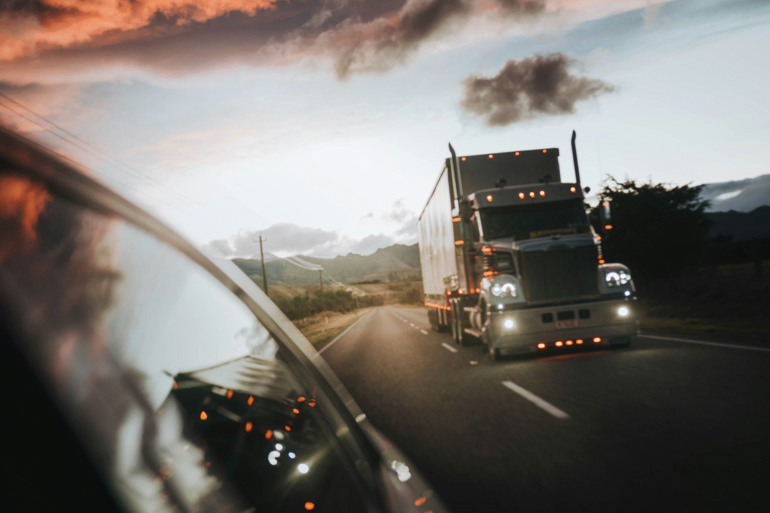 Top 12 Trucking Companies in Indianapolis for Midwest Drop-and-Hook ...